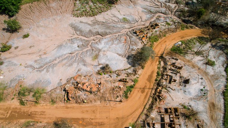 Cristiano Mascaro e filho Pedro expõem fotos da tragédia de Mariana (MG ...